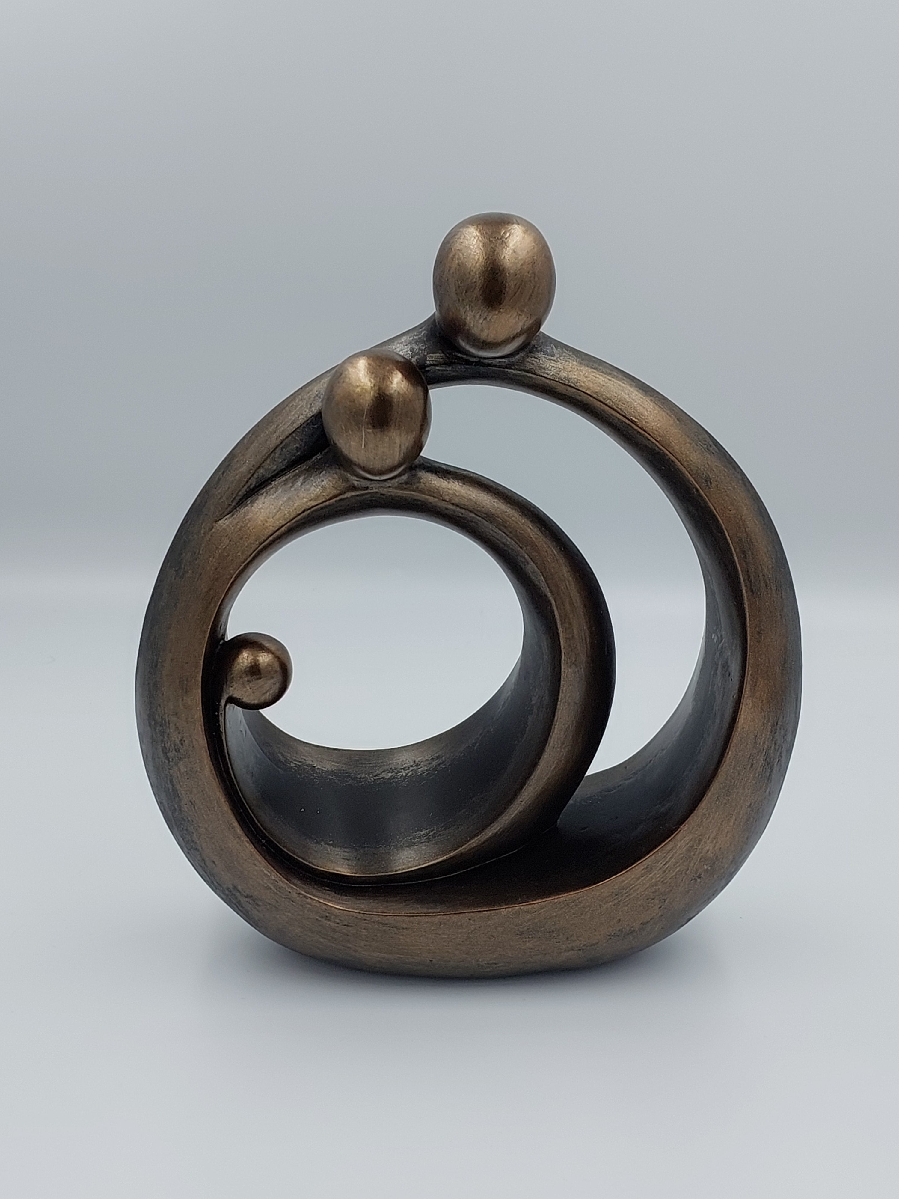 Family Circle Statue – Success Gifts